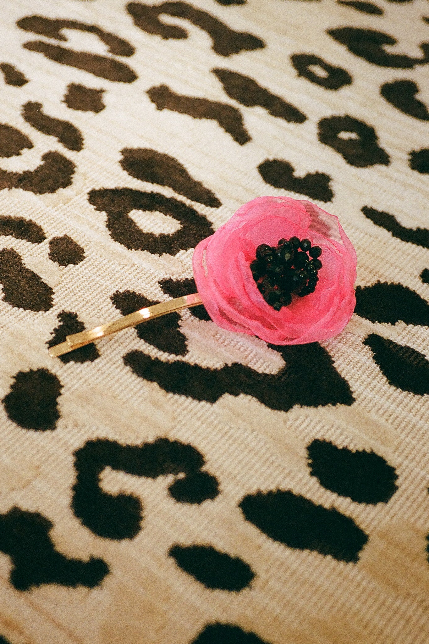 Caro Editions Poppy Bobby Pin - Pink – CARO Editions